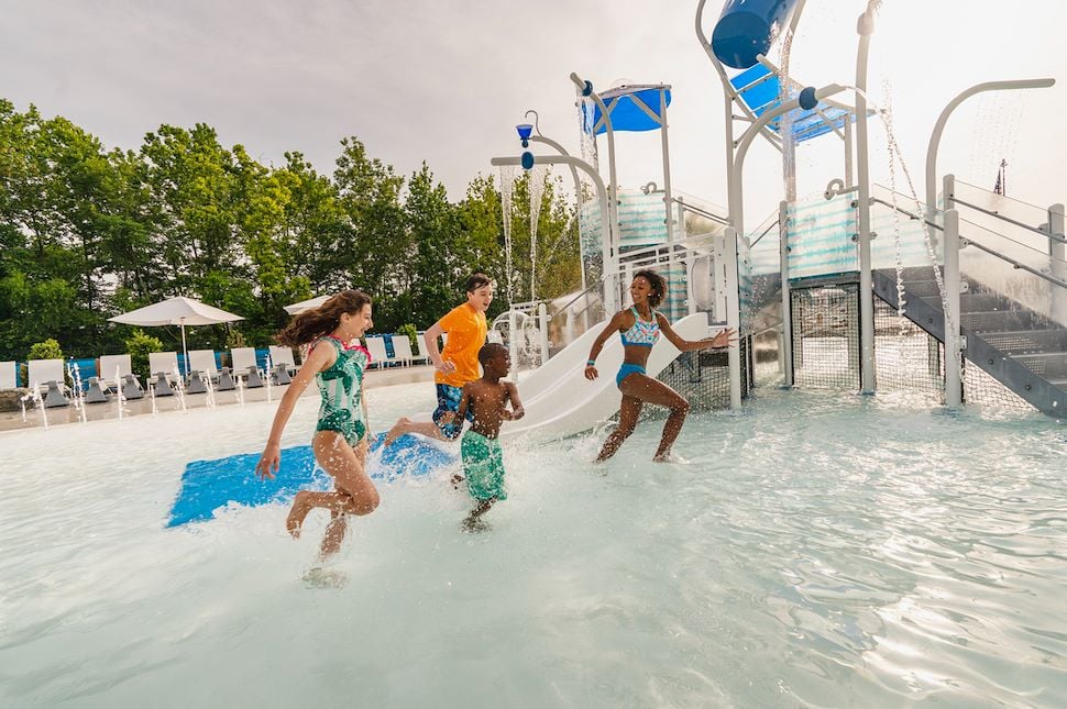 Water Park Nashville, TN | SoundWaves at Gaylord Opryland Resort